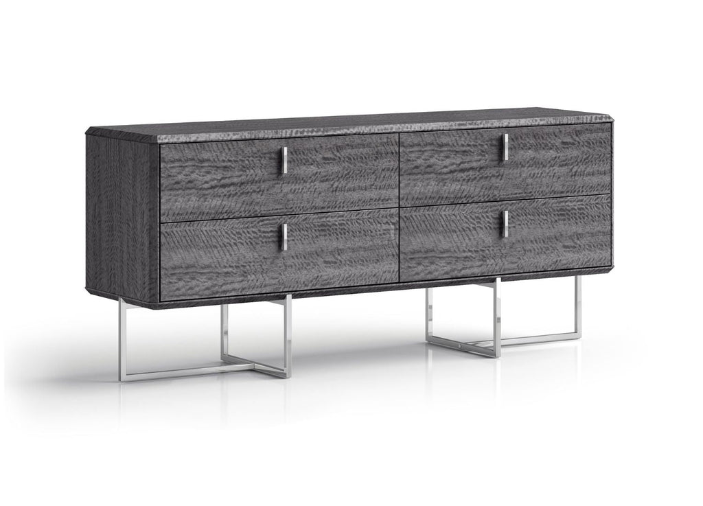 Chloe Dresser – DEKOR